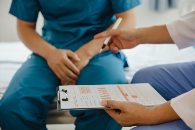 3 STIs That Cause Burning When Peeing — And The Symptoms You Must Not ...