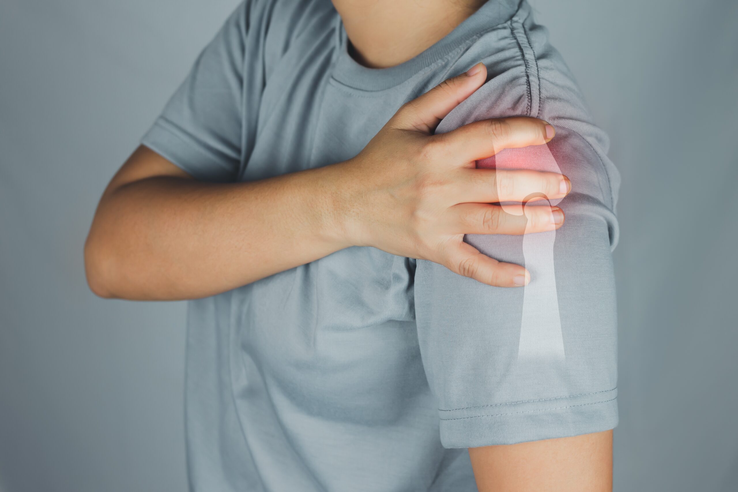 Left Shoulder Pain Vs. Right Shoulder Pain: What’s Causing Your ...